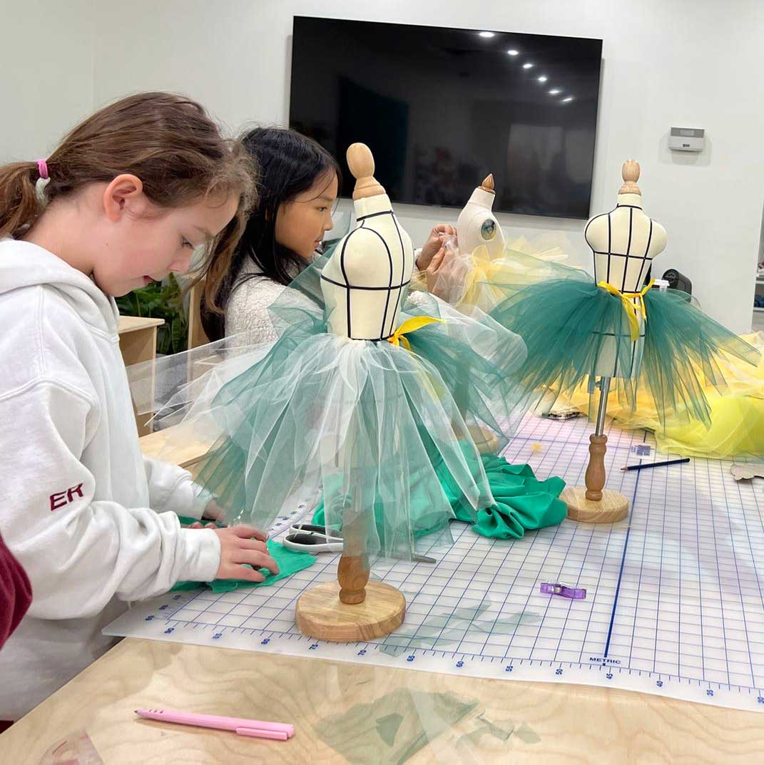 Kids weekly sewing class ( 2026 Jan-Mar) – Winnie Sewing Studio